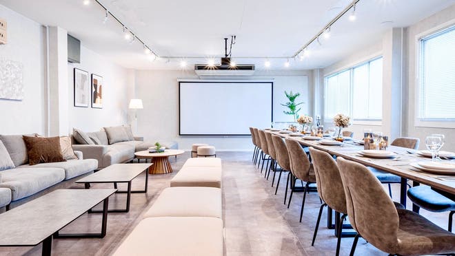 浜松町駅4分🚃最大34名着席🎉大型スクリーン&プロジェクター🎬映画・大人気ゲーム機🎮の写真2