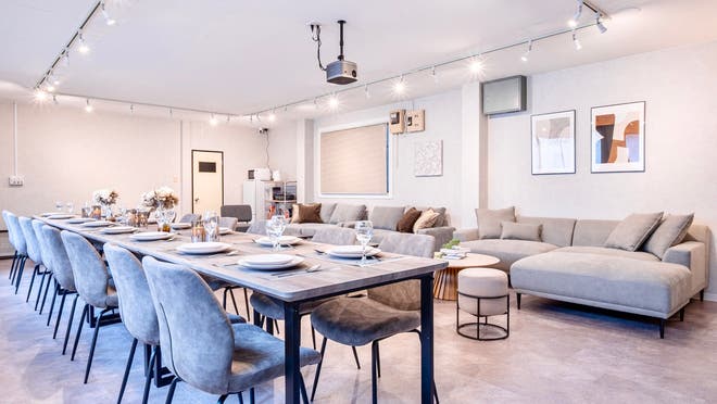 浜松町駅4分🚃最大34名着席🎉大型スクリーン&プロジェクター🎬映画・大人気ゲーム機🎮の写真5