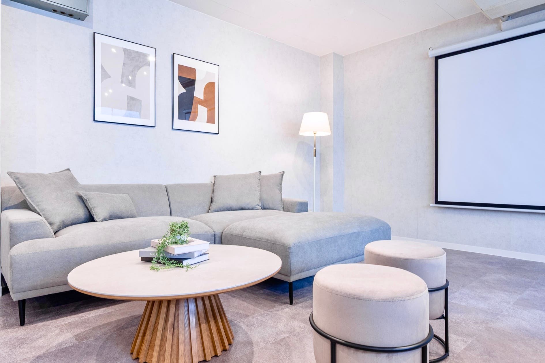 浜松町駅4分🚃最大34名着席🎉大型スクリーン&プロジェクター🎬映画・大人気ゲーム機🎮の写真11