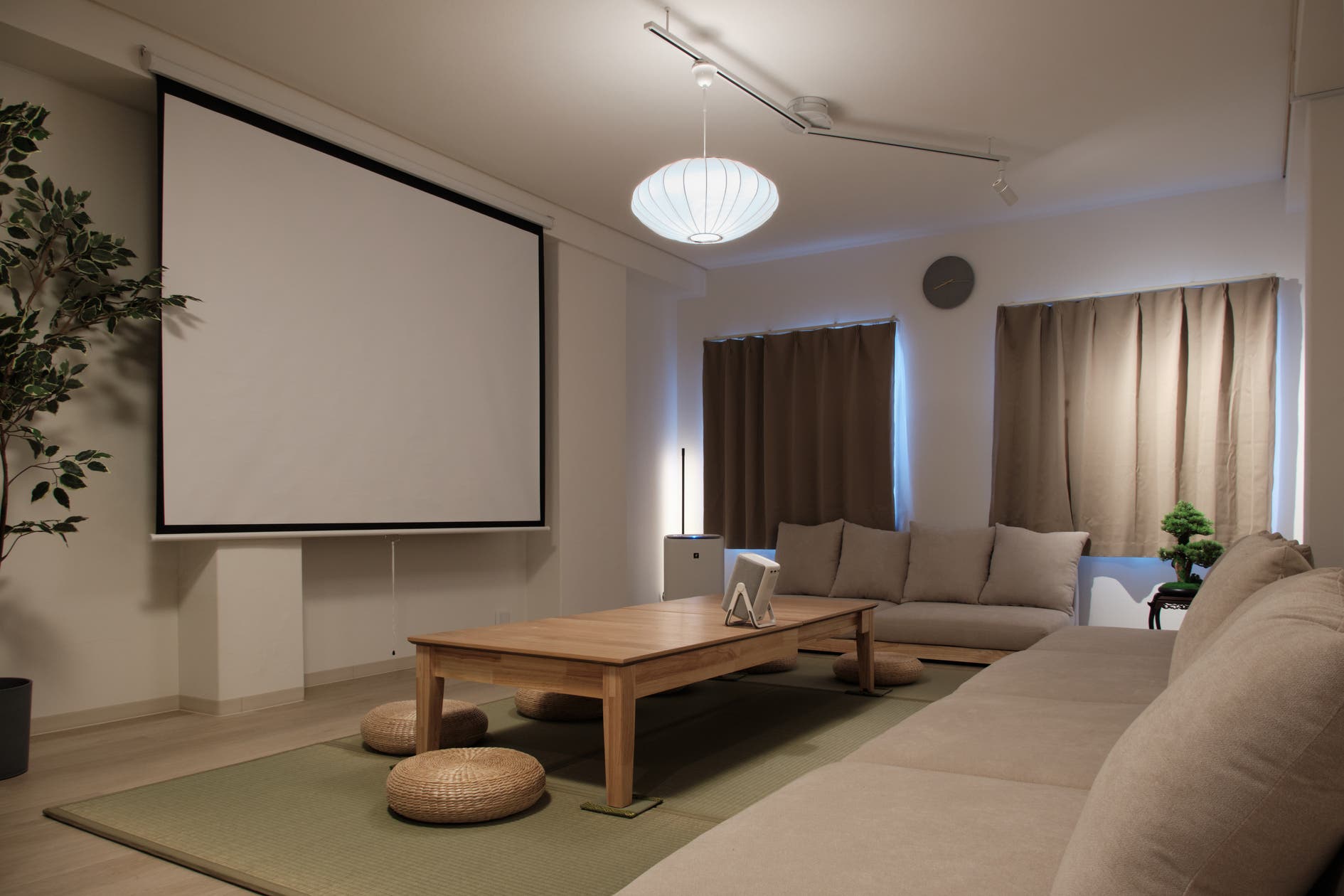 盆栽と掛け軸が迎える畳×ソファの和空間｜市ヶ谷5分｜最大24名・パーティー/撮影/会議の写真2