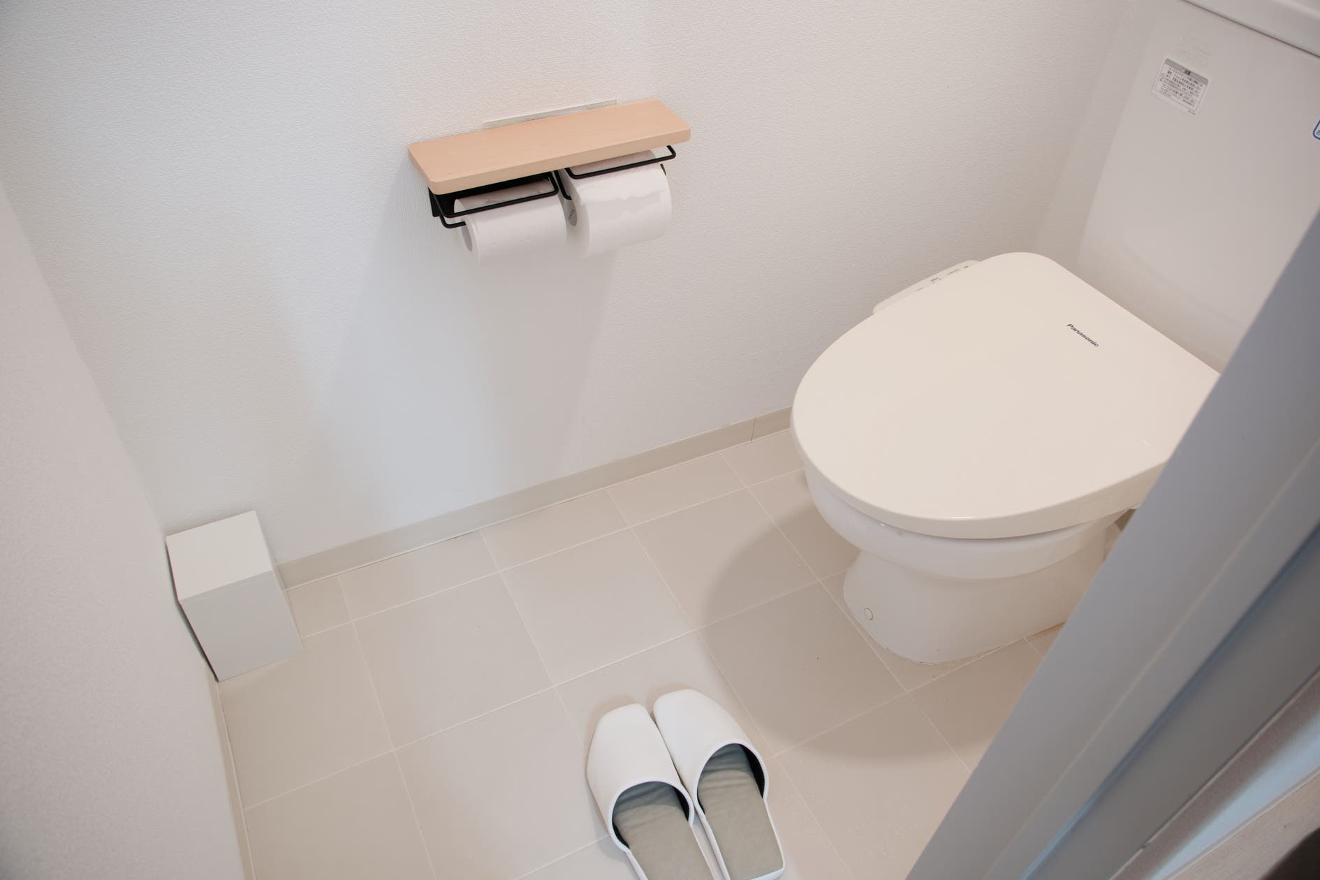 盆栽と掛け軸が迎える畳×ソファの和空間｜市ヶ谷5分｜最大24名・パーティー/撮影/会議の写真20