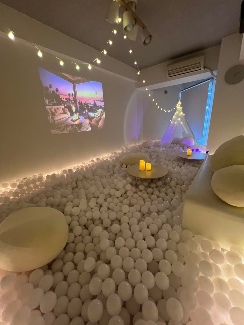 🫧１面ボールプール🫧馬喰町から４分！斬新でテンションMAXのパーティルーム✨女子会、撮影、シアター、各種パーティの写真1