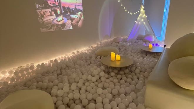 🫧1面ボールプール🫧馬喰町から4分!斬新でテンションMAXのパーティルーム✨女子会、撮影、シアター、各種パーティの写真1