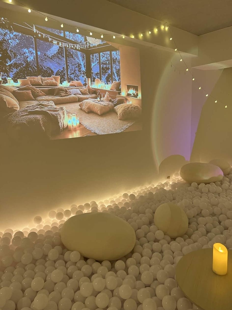 🫧１面ボールプール🫧馬喰町から４分！斬新でテンションMAXのパーティルーム✨女子会、撮影、シアター、各種パーティの写真2