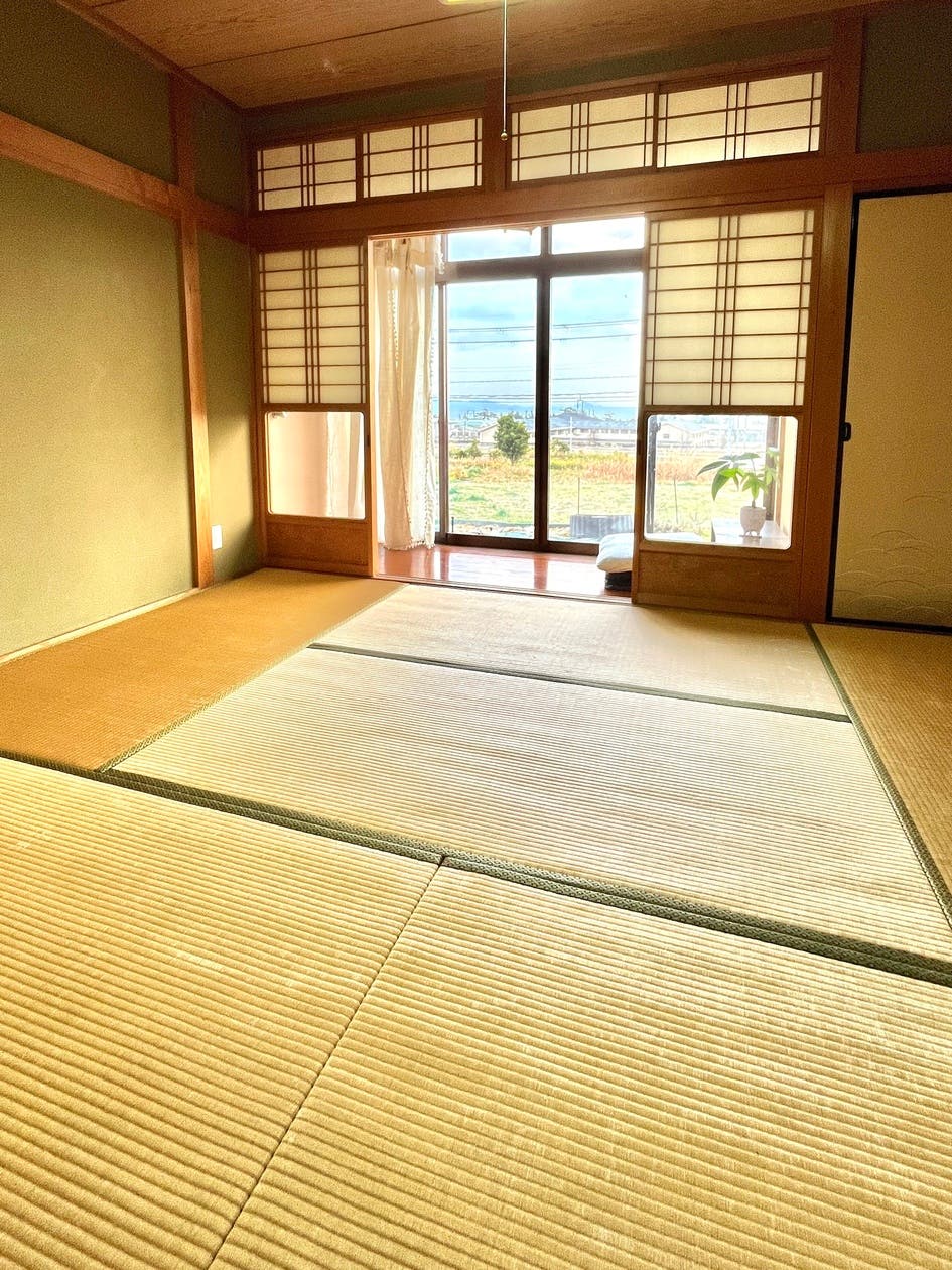 びわ湖の朝日で“映える” 自然光スタジオ と贅沢朝時間 | 琵琶湖まで徒歩7分（駐車スペースあり）の写真2