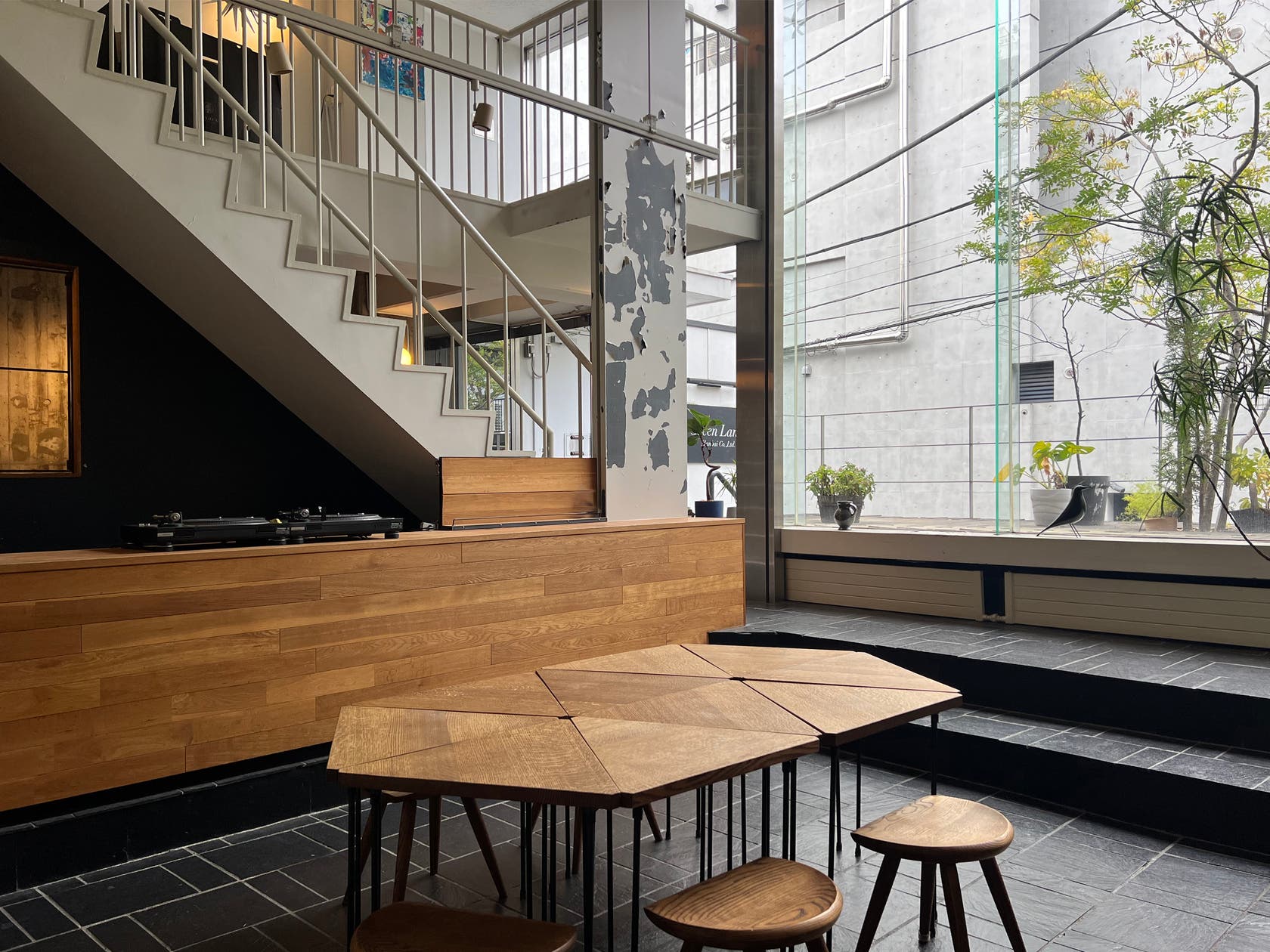 表参道駅から徒歩7分のレンタルギャラリーの写真3