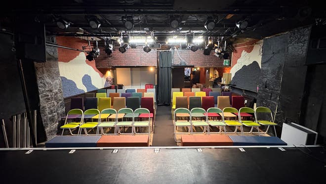 東京メトロ 神楽坂駅 徒歩1分の現役音響さんが経営する小劇場&ライブハウス の写真2