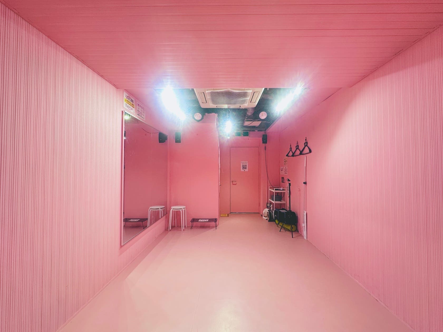 ベストホスト運営✨Tiktok撮影に最適なレンタルスペース・撮影スタジオ！フィットネス/動画撮影【2F】ベースカラー：ピンクの写真5