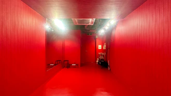ベストホスト運営✨Tiktok撮影に最適なレンタルスペース・ダンススタジオ!動画撮影【3F】ベースカラー:レッドの写真5