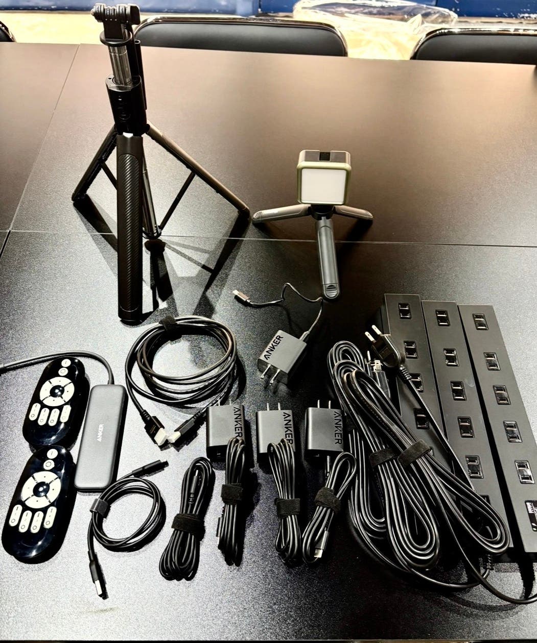 岡山駅西口徒歩5分｜75インチモニター｜最大12名｜レンタル会議室の写真9