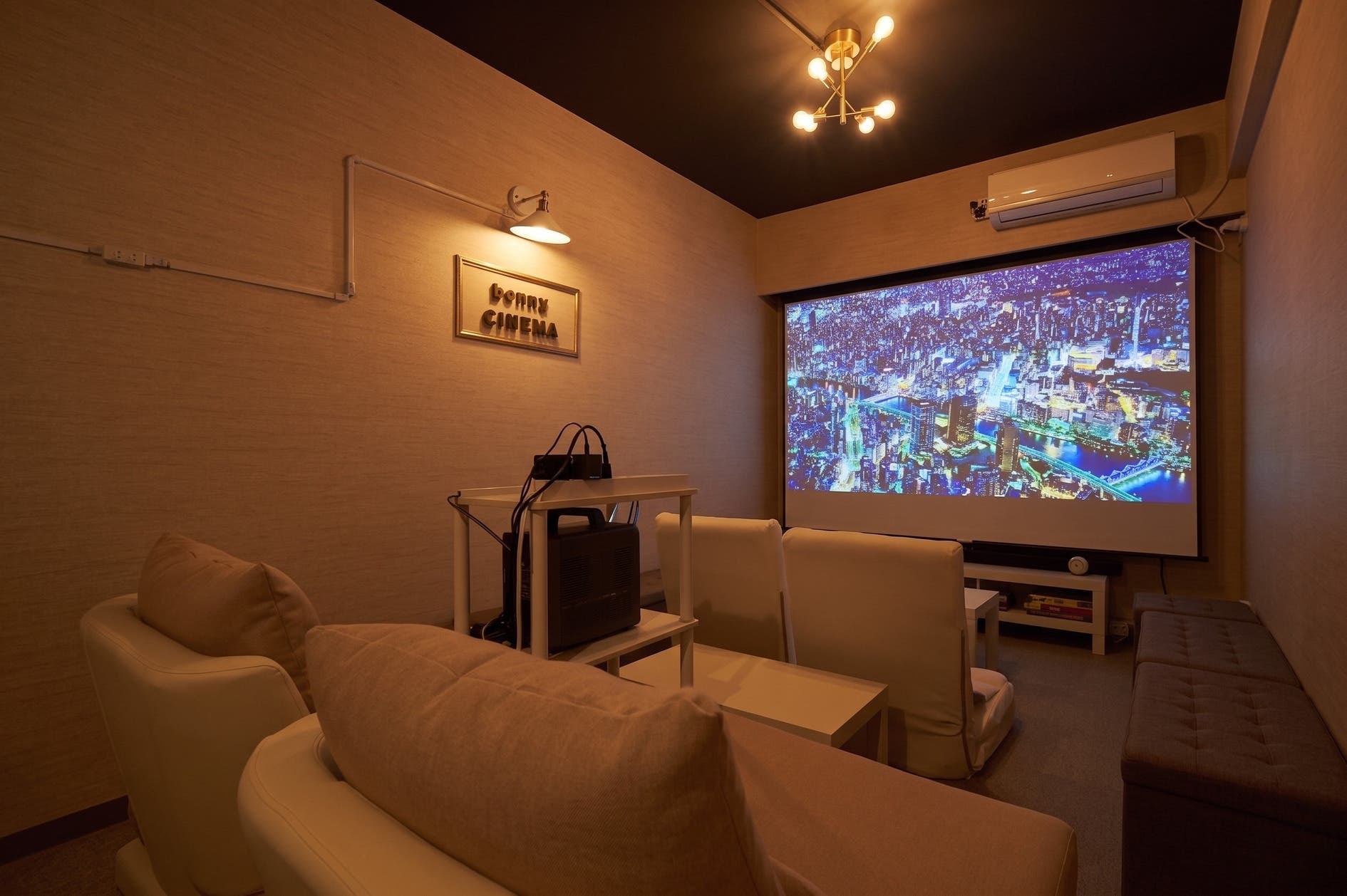 セレコレ🌳価格破壊💰最大12名🉐ｼｱﾀｰ✨ﾌﾟﾛｼﾞｪｸﾀ📽️映画🐈‍⬛デート💓ゲーム🎮女子会💗bonny五反田の写真1