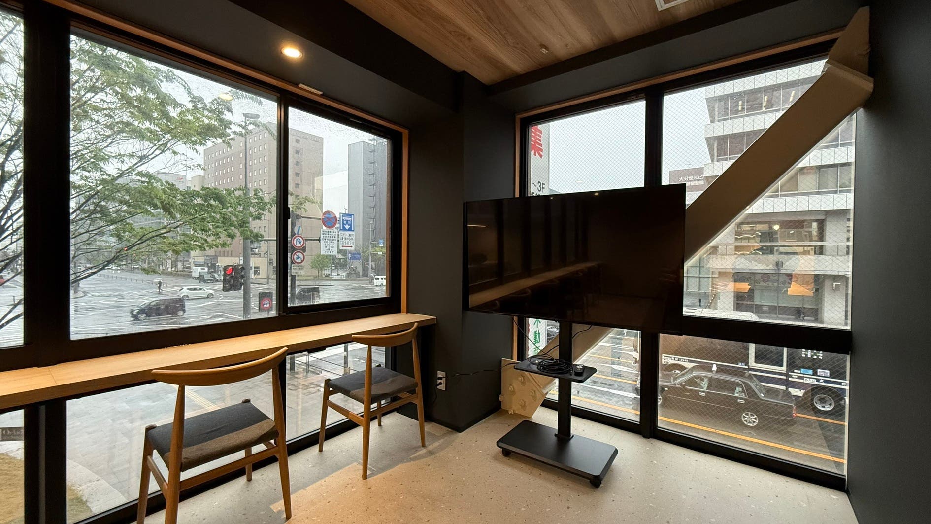 (期間限定オープニング価格⭐)駅より徒歩10分。大分中心部に位置する多目的スペースの写真4