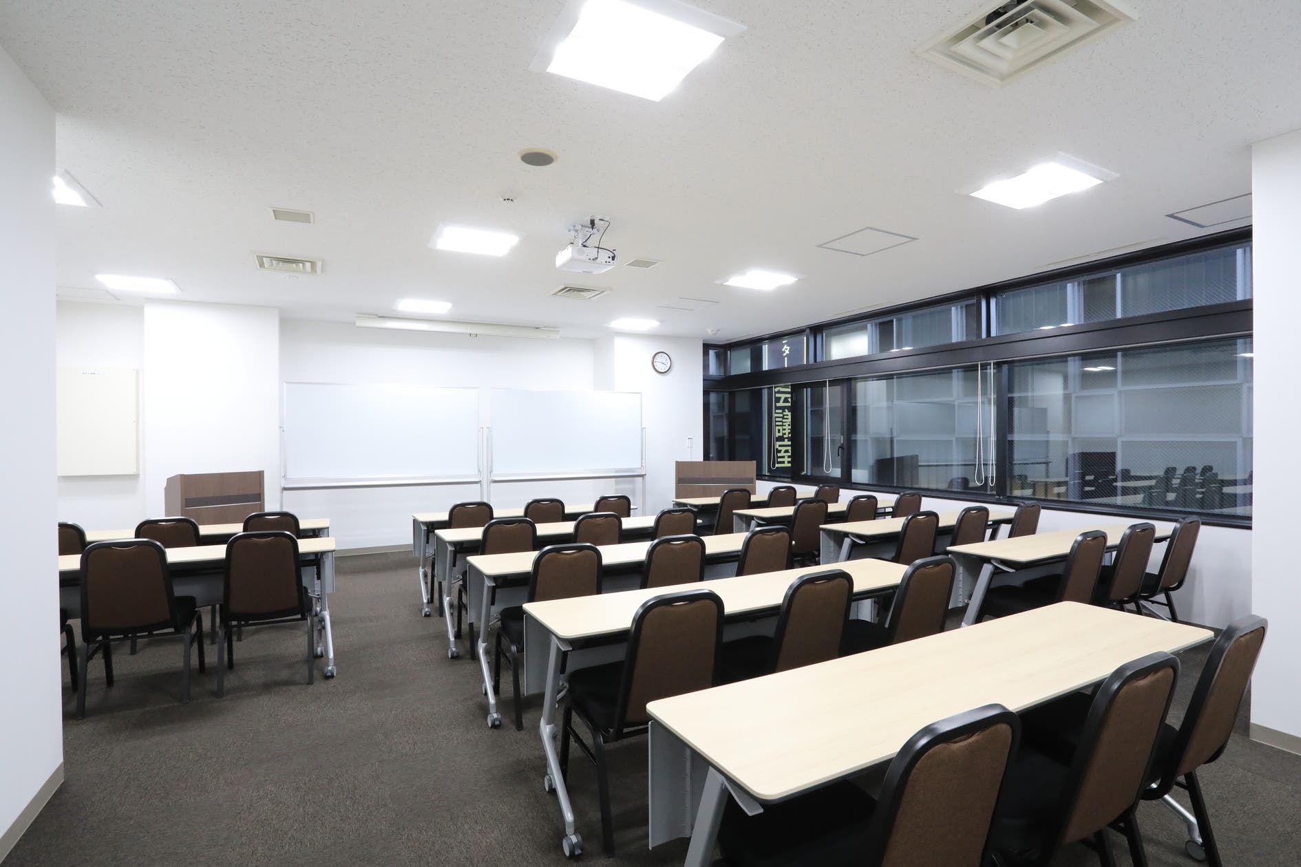 【新橋駅前302号室】2026/4/1　OPEN✨ 駅近🚃飲食持ち込み可能🍱自由レイアウトの写真2