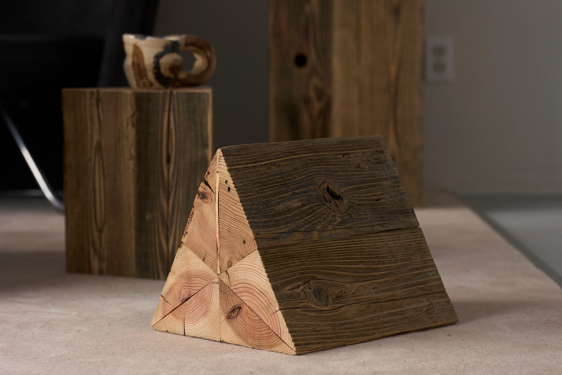 明大前徒歩2分。自然光が豊かに入る撮影スタジオの写真4