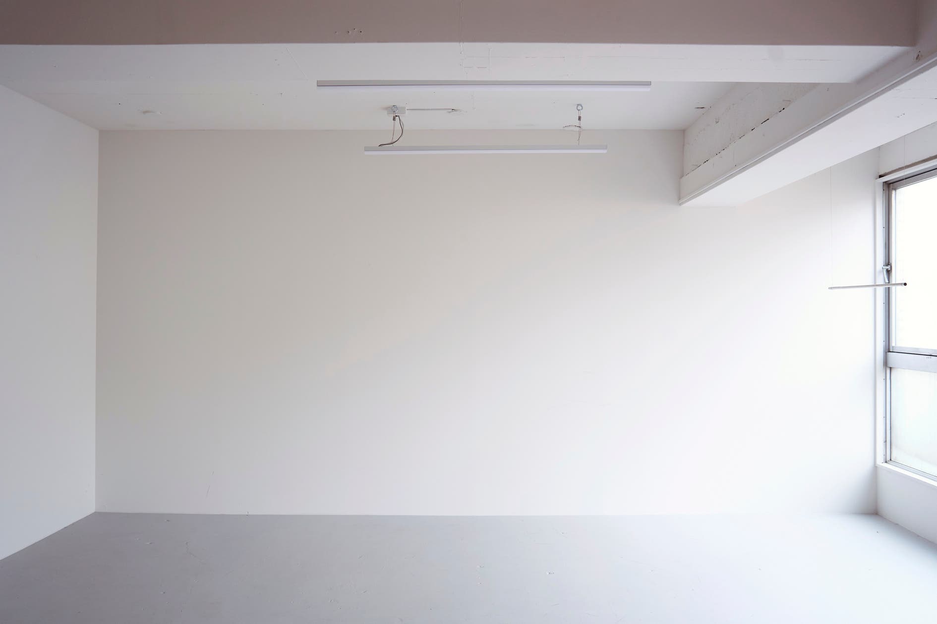 明大前徒歩2分。自然光が豊かに入る撮影スタジオの写真10