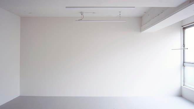 明大前徒歩2分。自然光が豊かに入る撮影スタジオの写真10