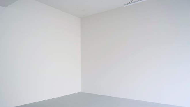 明大前徒歩2分。自然光が豊かに入る撮影スタジオの写真11