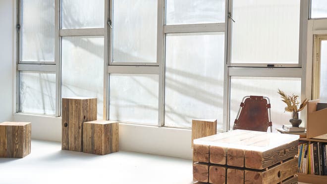 明大前徒歩2分。自然光が豊かに入る撮影スタジオの写真12