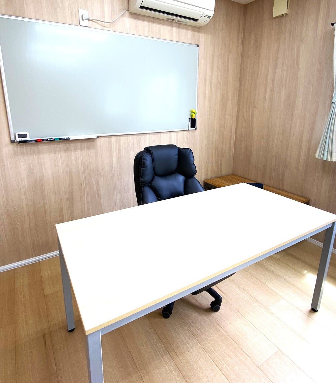 堺市駅5分・堺東駅10分｜Wi-Fi完備の貸会議室｜自習・打ち合わせ・少人数利用に◎の写真9