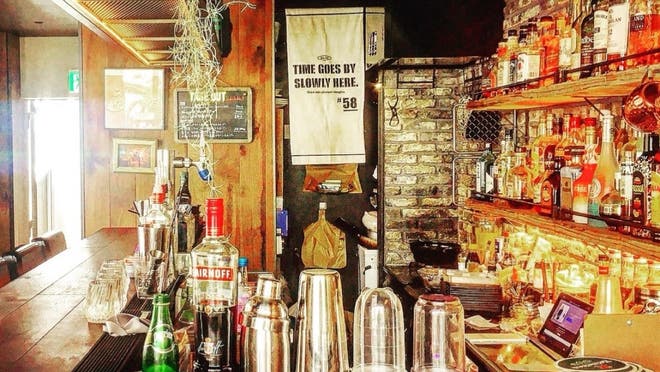 三軒茶屋駅から徒歩3分のブルックリンスタイルのバー!の写真2