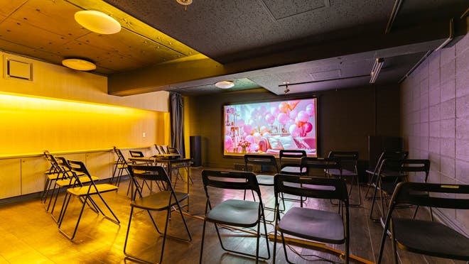 【中目黒駅5分】大迫力プロジェクター🎥映画鑑賞🎞ライブ配信📹防音🔈ギャラリーあるかぶるの写真1