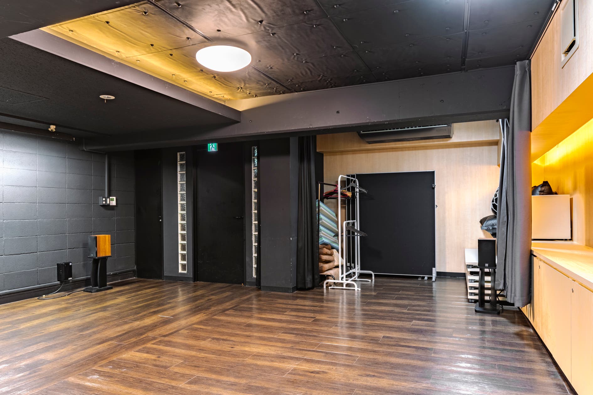 【中目黒駅5分】大迫力プロジェクター🎥映画鑑賞🎞ライブ配信📹防音🔈ギャラリーあるかぶるの写真8