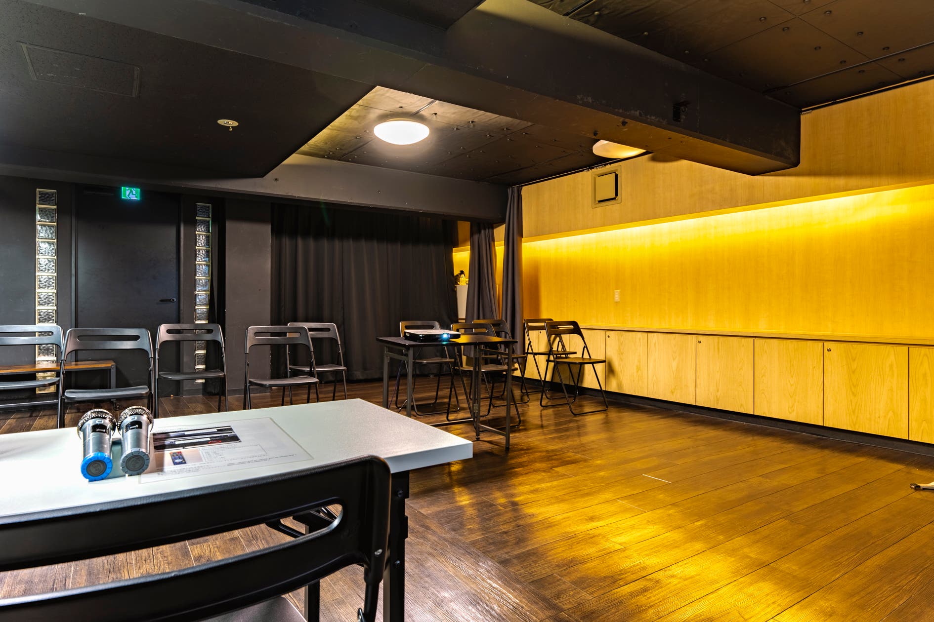 【中目黒駅5分】大迫力プロジェクター🎥映画鑑賞🎞ライブ配信📹防音🔈ギャラリーあるかぶるの写真9