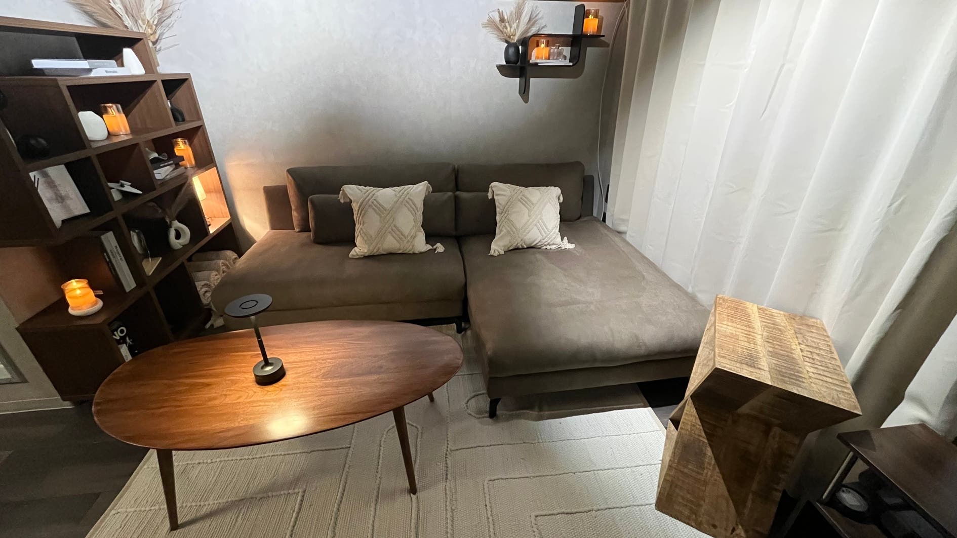 スペモ🥀デート💗プロジェクター🎥記念日🥂女子会💎映画鑑賞🎬️パーティ🥂撮影📸飲み会🍻848_Atelier町田の写真1