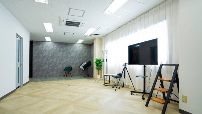 都市のど真ん中で、撮影も配信も。 プロ機材込みで“表現に集中できる”130㎡スタジオの写真2