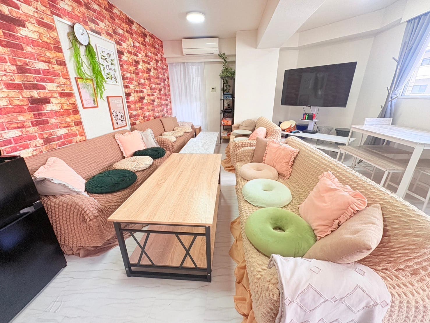 【角部屋スペース】✨新大阪駅 NEW OPEN✨角部屋/最大20名🆗/55型神クラスTV📺/女子会💖/大人気ゲーム🎮の写真2