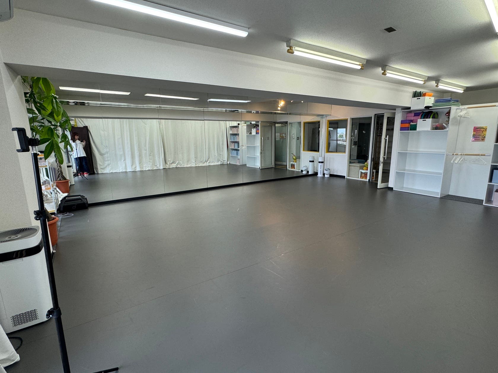 東神奈川駅直結徒歩1分！リノリュウム床ダンススタジオ！💃大人10名子ども15名ほどで踊れます✨の写真13