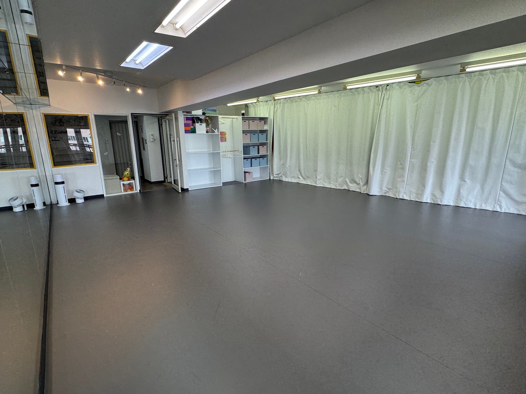 東神奈川駅直結徒歩1分！リノリュウム床ダンススタジオ！💃大人10名子ども15名ほどで踊れます✨の写真14