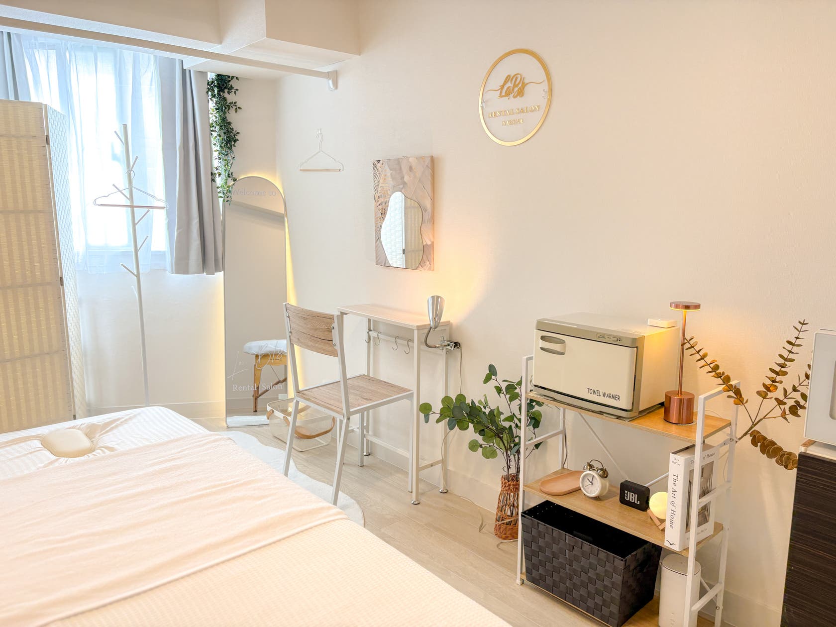 【名古屋駅５分】2026年4月OPEN｜韓国風ホワイト空間＋グリーンが映える完全個室レンタルサロン｜🛜の写真2