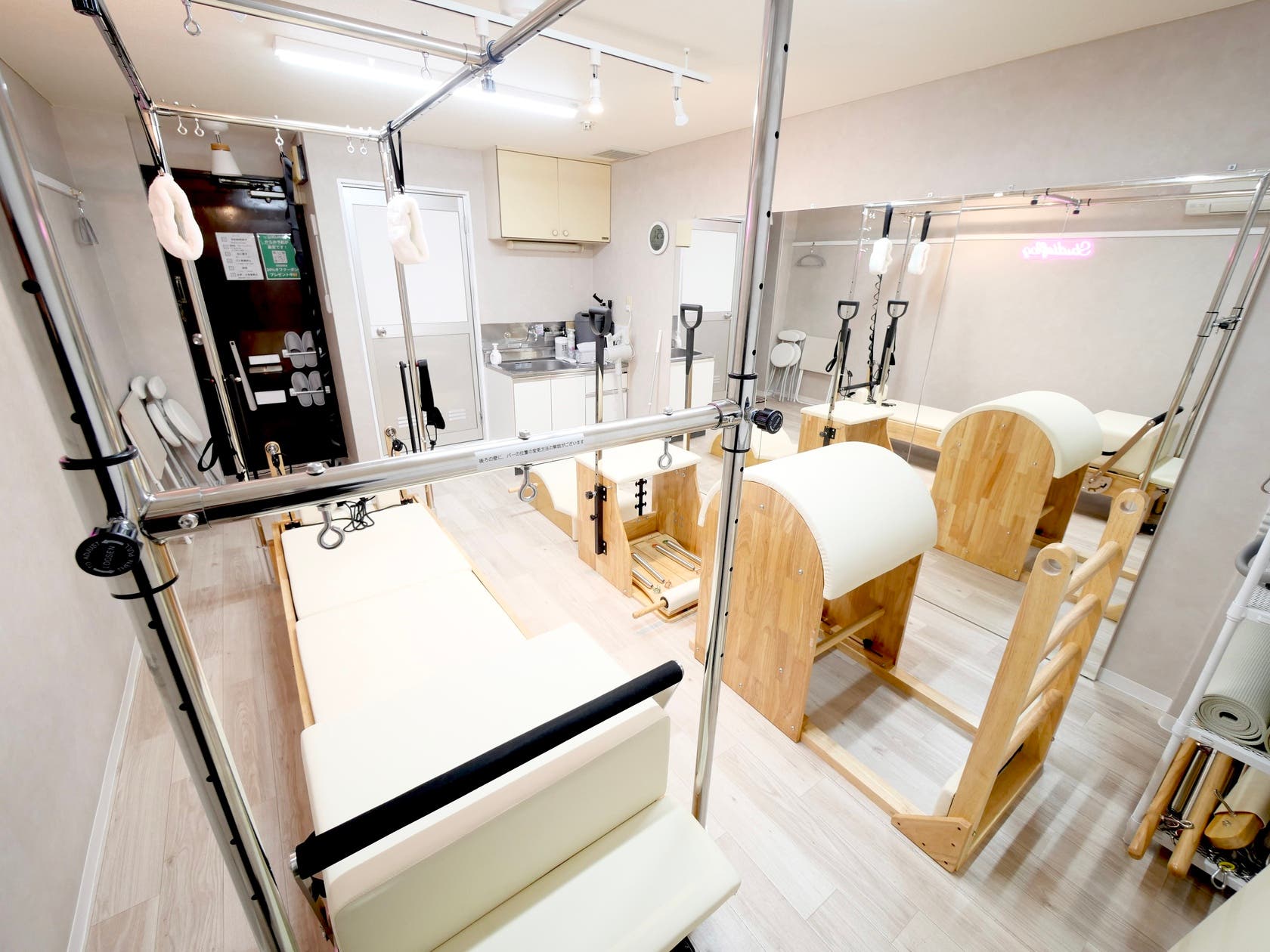 🎉オープン割引き中🎉【渋谷駅2分】超駅近🚶｜地域最安🉐｜撮影映えするネオンライト💕｜備品多数｜清潔✨｜洗練された空間｜の写真8