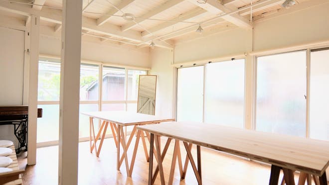 🌟OPEN PRICE🌟【駐車場付き・2面採光📸】自然光×無垢床の開放的な撮影・ワークショップ空間の写真2