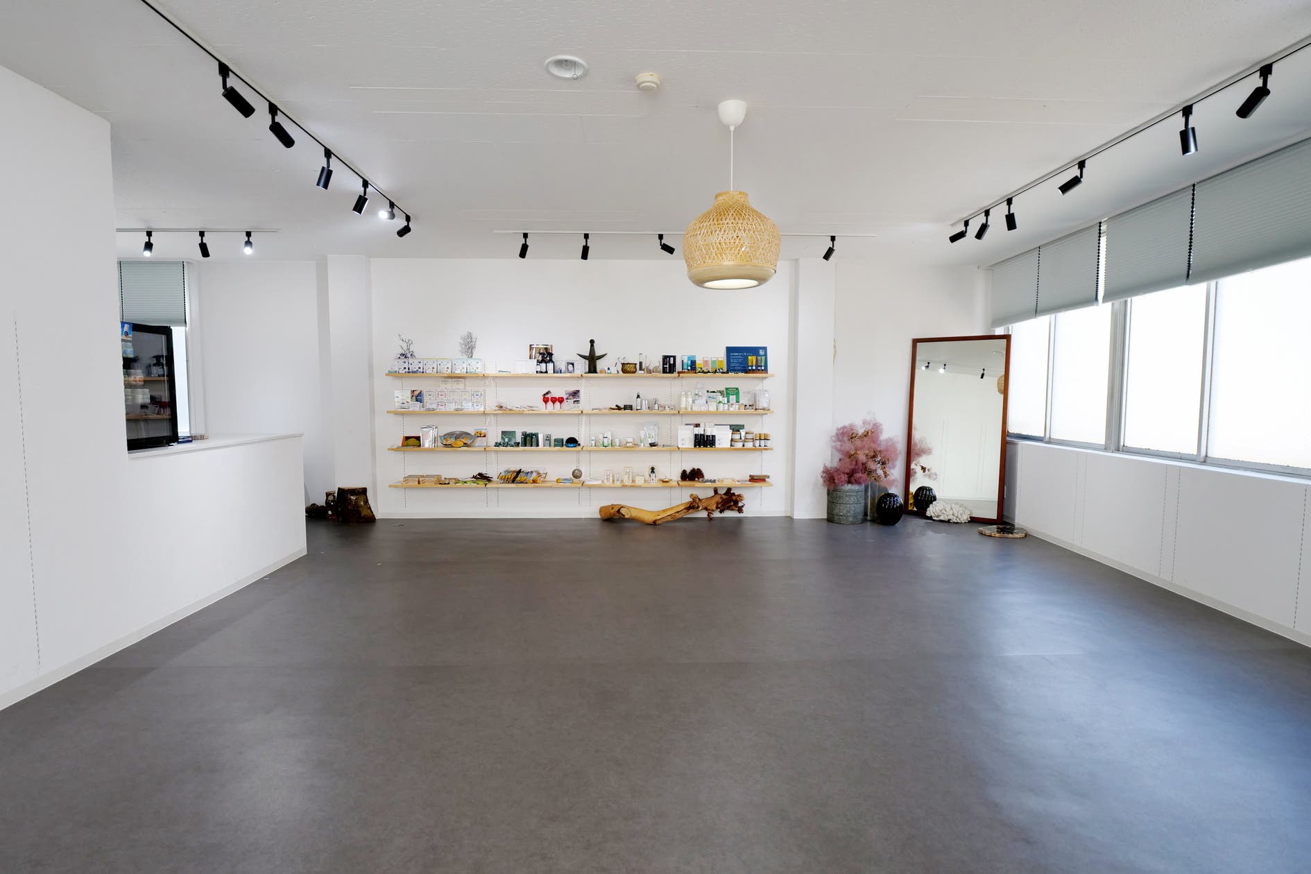 【天神徒歩3分のイベント向け会場】 Wi-Fi完備／ゴミ処理無料 展示会・撮影会・企業説明会・パーティーの開催に最適！の写真3