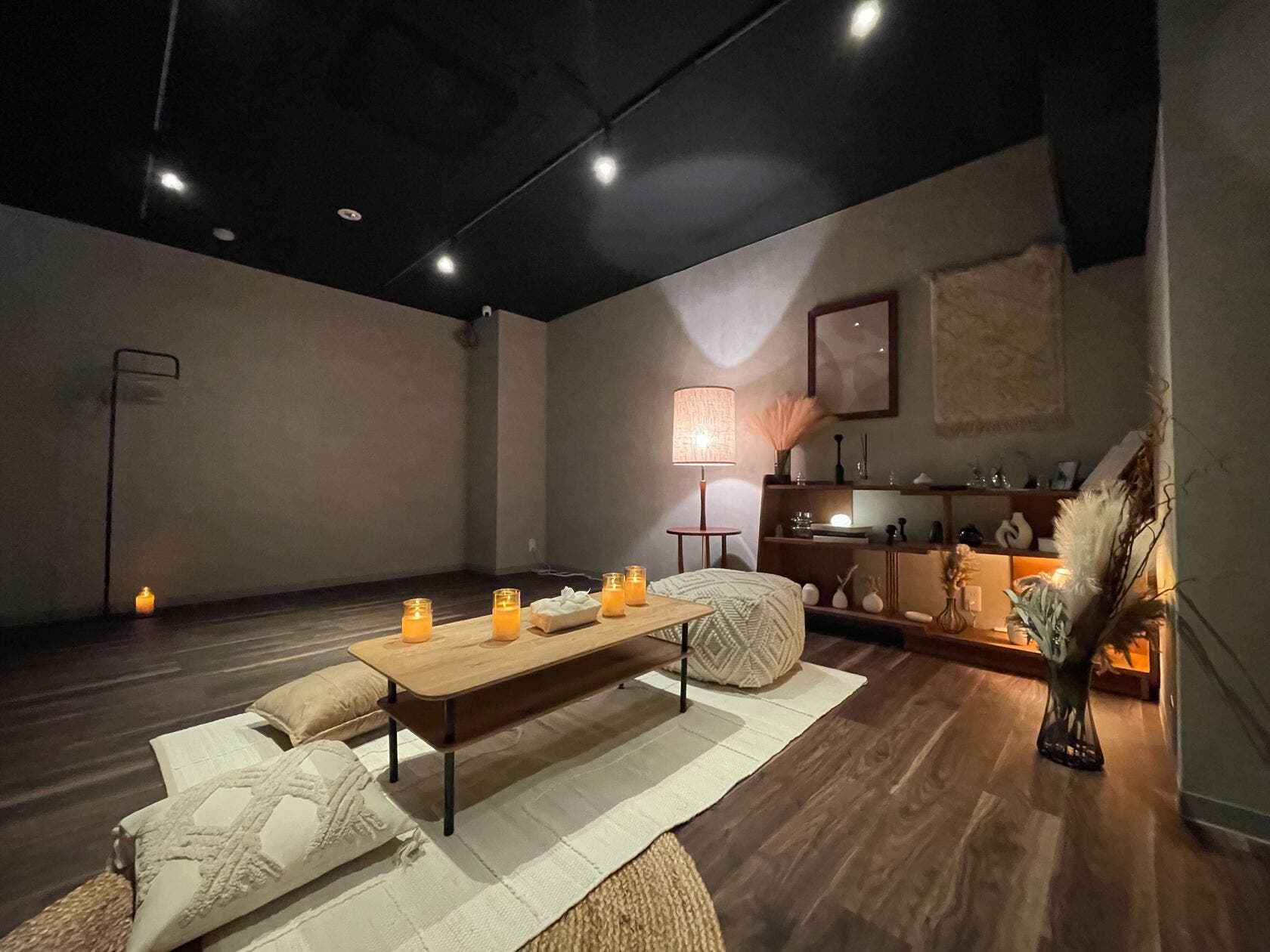 スペモ🥀デート💗プロジェクター🎥記念日🥂女子会💎映画鑑賞🎬️パーティ🥂MV撮影📸835_Atelier京都五条の写真2