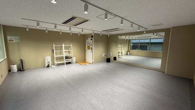 【渋谷駅徒歩3分】35.98㎡/ダンス・ヨガ・レッスンに適したスタジオです!自然光が入るお部屋(ルービー渋谷3rd room2)の写真2