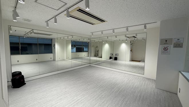 【渋谷駅徒歩3分】23.86㎡/ダンス・ヨガ・レッスンに適したスタジオです!自然光が入るお部屋(ルービー渋谷3rd room3)の写真1