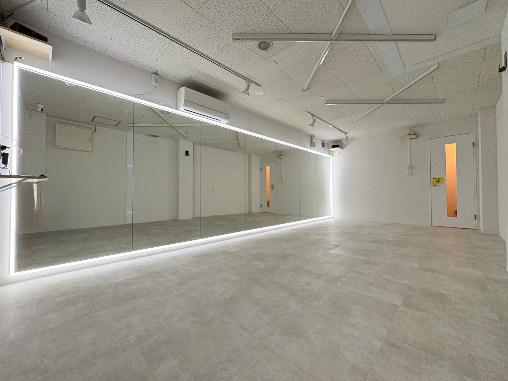 【BUZZ吉祥寺】401スタジオの写真1