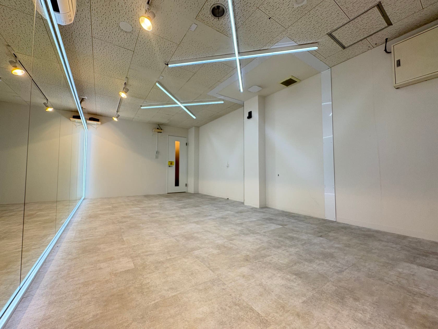 【BUZZ吉祥寺】401スタジオの写真2