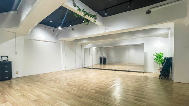 【B-202】24時間利用OK!ダンス・演劇・楽器練習・配信・リハーサル・フィットネス最適!SMOOTH全自動入退室システムの写真1