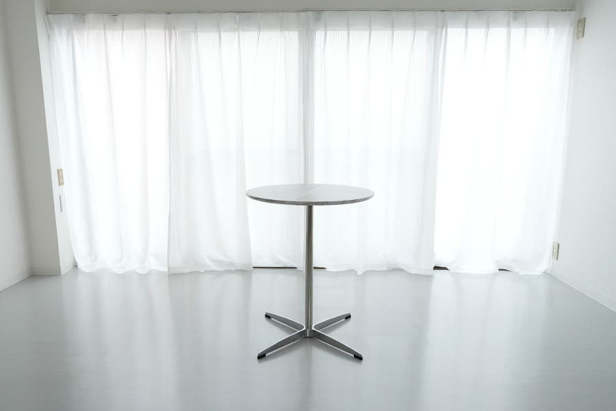 【藤森駅1分】白壁×自然光の撮影スタジオ｜コスプレ・ポートレート・SNS撮影向け｜更衣室あり・メイク利用可の写真18