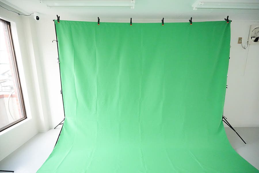 【藤森駅1分】白壁×自然光の撮影スタジオ｜コスプレ・ポートレート・SNS撮影向け｜更衣室あり・メイク利用可の写真13