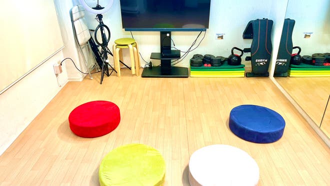 【感謝価格✨吉祥寺徒歩6分】大型鏡・55インチテレビ。ヨガ、ダンス、武道、舞台など個人、少人数のレッスンの写真13