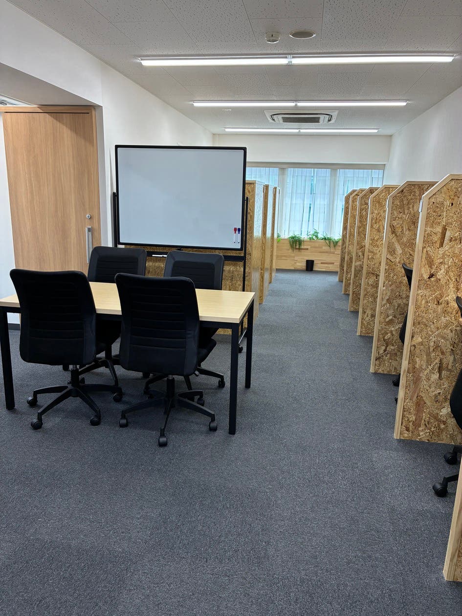 六本木駅からわずか２分！静かに集中できるワーキングスペースの写真1