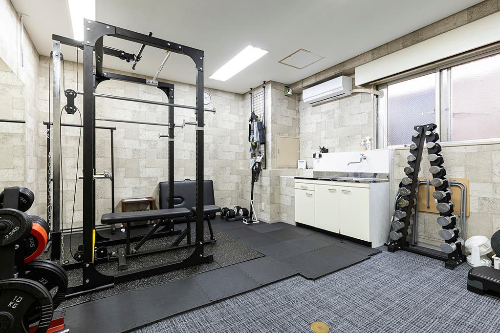 オープン記念990円【松屋町駅2分長堀駅10分】長堀最安値当日予約可能個室レンタルフィットネスジム！パーソナル、ピラティス可能！の写真2