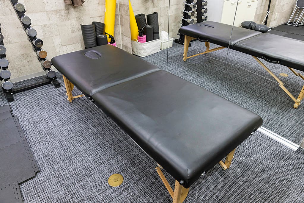 オープン記念990円【松屋町駅2分長堀駅10分】長堀最安値当日予約可能個室レンタルフィットネスジム！パーソナル、ピラティス可能！の写真9