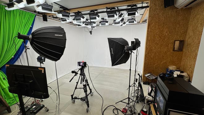 【カフェ併設のレンタル撮影スタジオ】クロマキー常設、スタジオまで車寄せOK!・バイク撮影可!の写真10