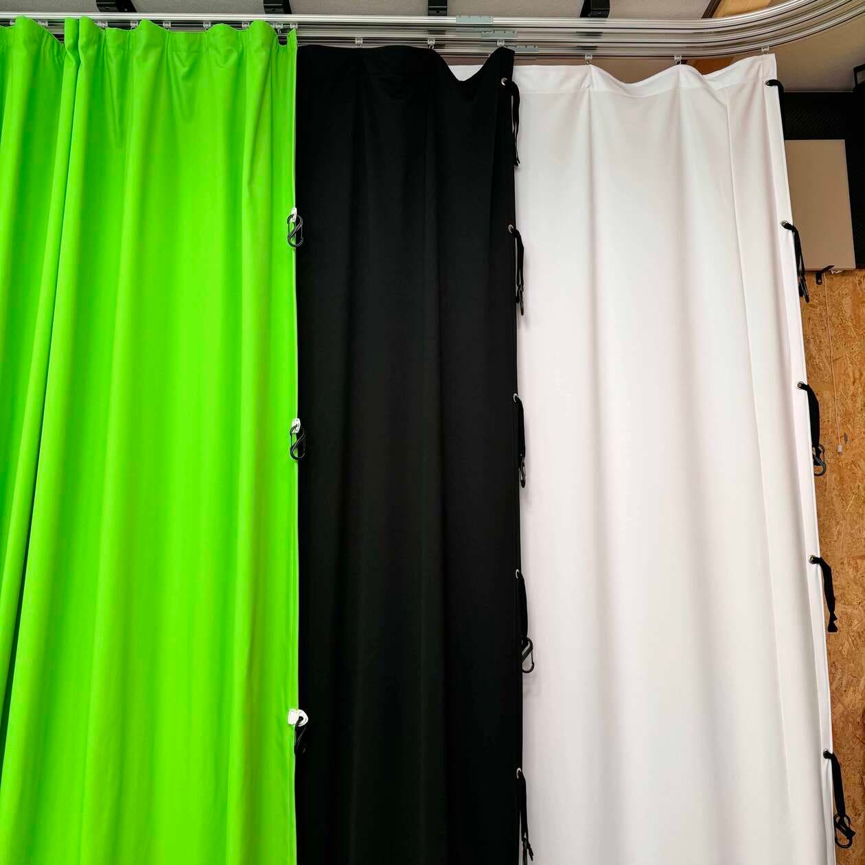 【カフェ併設のレンタル撮影スタジオ】クロマキー常設、スタジオまで車寄せOK！・バイク撮影可！の写真12